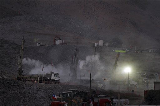2nd bore hole reaches 33 trapped in Chile mine
